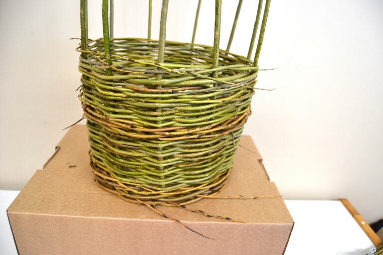 Näin punot Martan pajukorin: Katso ohjeet vaihe vaiheelta - Martat-lehti